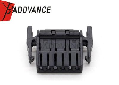 China TE Connectivity AMP 6 Way Female Electrical Connector 16-24 AWG Black Inline Housing for sale