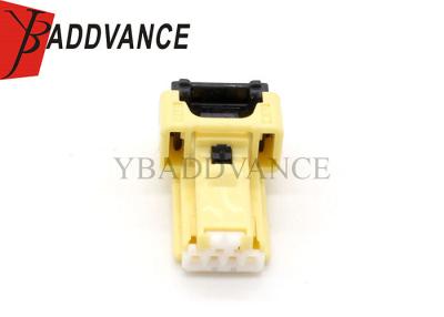 China PBT 4 Pin Female Sumitomo Automotive Connector 16-22AWG Unsealed Yellow for sale