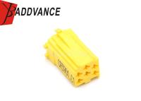 China Unsealed 6 Pin Female Wire Crimp Connector 16-22AWG Yellow PBT Automotive for sale