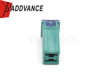 China PBT Unsealed Automotive Terminal Connector 2 Pin Female 18-20 AWG Green for sale