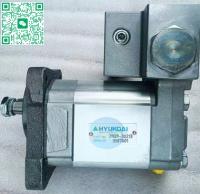 China Original hyundai R485 Excavator Spare Parts Fan Motor 31Q9-30213 for sale
