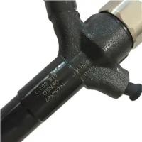 China Part Number 095000-811 Fuel Injector 095000-576 For 1465A054 1465A307 Common Rail Injector for sale