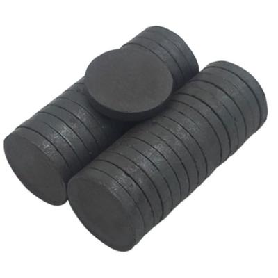 China Top Grade Industrial Radial Ceramic Round Disc Ferrite Magnets Tailored to Your Needs for sale
