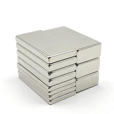 China Supply N35SH-N45SH Neodymium Magnet with Through Thickness Magnetization Direction for sale