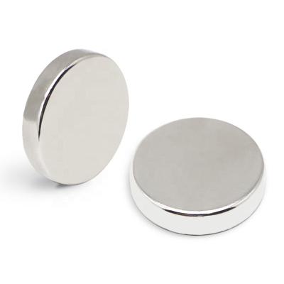 China Sample N35SH-N45SH Grade Small Round Neodymium Magnet Ultra Thin Rare Earth Diametral Disc for sale
