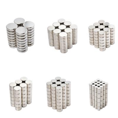 China Rare Earth NdFeB Grade Industrial Magnet Disc Round Neodymium Magnet with and Good for sale