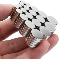 China N35M-N50M Grade Strong Neodymium Rare Earth Disc Round Magnet with Composite Ni Coating for sale