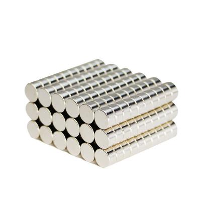 China N35 N38 N40 N42 N48 N50 N52 Super Strong Neodymium Magnet Disc with Round Magnets for sale