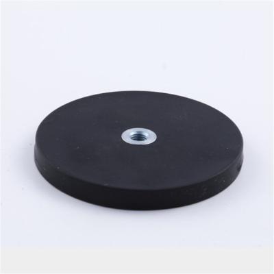 China D90*h18-M10 D3.54 inch*h0.71 inch Rubber Coated Magnet Innertal Thread for Applications for sale