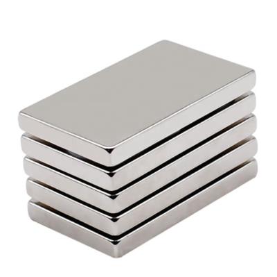 China 80 Degrees Temperature Resistant Strong Magnet Blocks for Customized Applications for sale