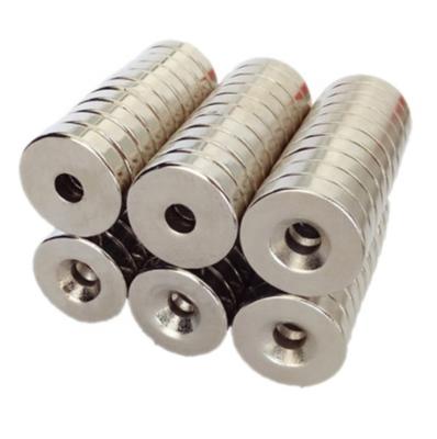 China Customized Disc Ndfeb Neodymium Magnet with Countersunk Hole Grade N35 and Nickel Coating for sale