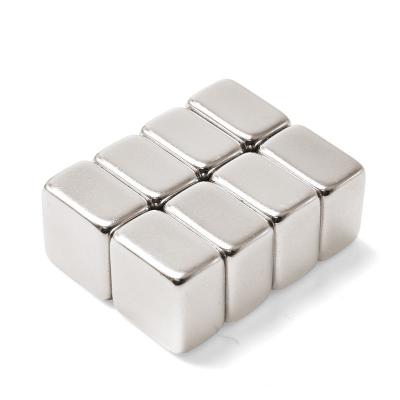 China Permanent Coating Ni-Cu-Ni N35 N38 N52 Rare Earth Magnet Block Rectangular Magnets for sale