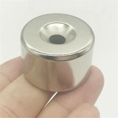 China Nickel-Cu-Nickel Coated N35 N42 N50 N52 Neodymium Magnet with ISO9001 2008 Certification for sale