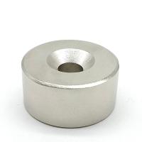 China Industrial Magnet Powerful n35 n42 n52 NdFeB Magnet Round with Hole Manufacturers for sale