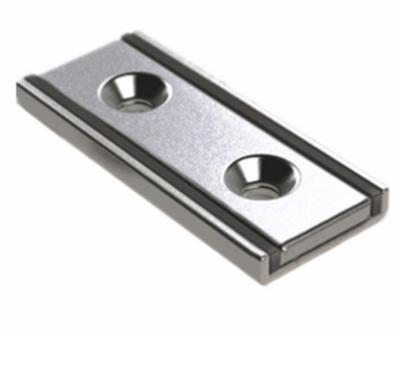 China Your Needs Composite Ferrite Magnet with Acceptable Customization and Countersunk Hole for sale