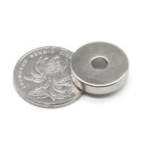 China N35 N38 N42 N52 Countersunk Hole Disc Magnet with Advanced Ferrite Composite Design for sale