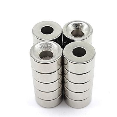 China N35 N38 N42 N52 Small Round Magnet with Hole ISO9001 2008 Certification and Custom Magnetization for sale