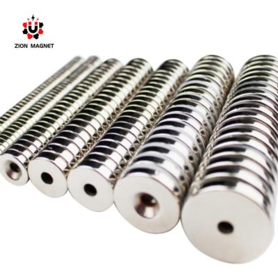 China You Could Freely Choose Superior Round Neodymium Disc Magnet with Center Screw for sale