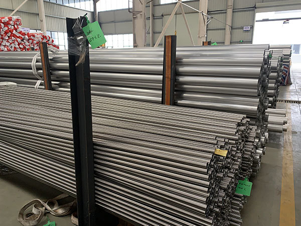 2-Inch & 4-Inch 304 Stainless Steel Pipes
