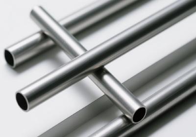 China 1/4 Inch Diameter Hot Rolled Stainless Steel Welded Pipe with Thick Wall Design for Industrial Applications for sale