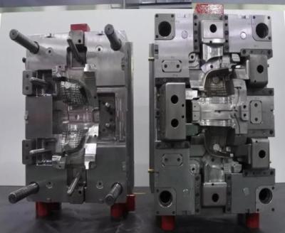 China HASCO Standard Custom Plastic Injection Molding HRS Open Gate System 20-40 Days Lead Time for sale