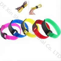 China Colored Hook and Loop Cable Ties Roll 12.5x203mm Nylon Low Profile with Molded Hook for sale