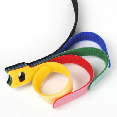 China 15mm Nylon T Shape Hook and Loop Cable Tie Reusable Wire Wraps Bulk 50 Pack for sale