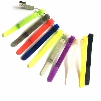 China 100% Nylon Hook and Loop Cable Ties Reusable 50mm Width Adjustable Cable Management Straps for sale