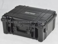 China Lightweight First Aid Kit Box with 2.2lbs Weight 3 Compartments for sale