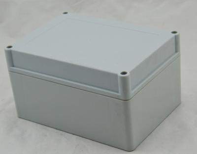 China Conveniently Sized and Portable First Aid Kit Box Practical for Emergencies for sale