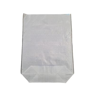 China Waterproof PP Woven Animal Feed Bags 20kg 40kg 50kg with Moisture Resistance and Block Bottom Valve Design for sale