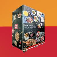 China Refrigerated Food Vending Machine 21.5 Inch Touch Screen 60-200 Servings 110-220V for sale