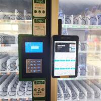 China Automatic 8 Selection Wide Combo Snack and Drink Vending Machine 110-220V 380kg for sale