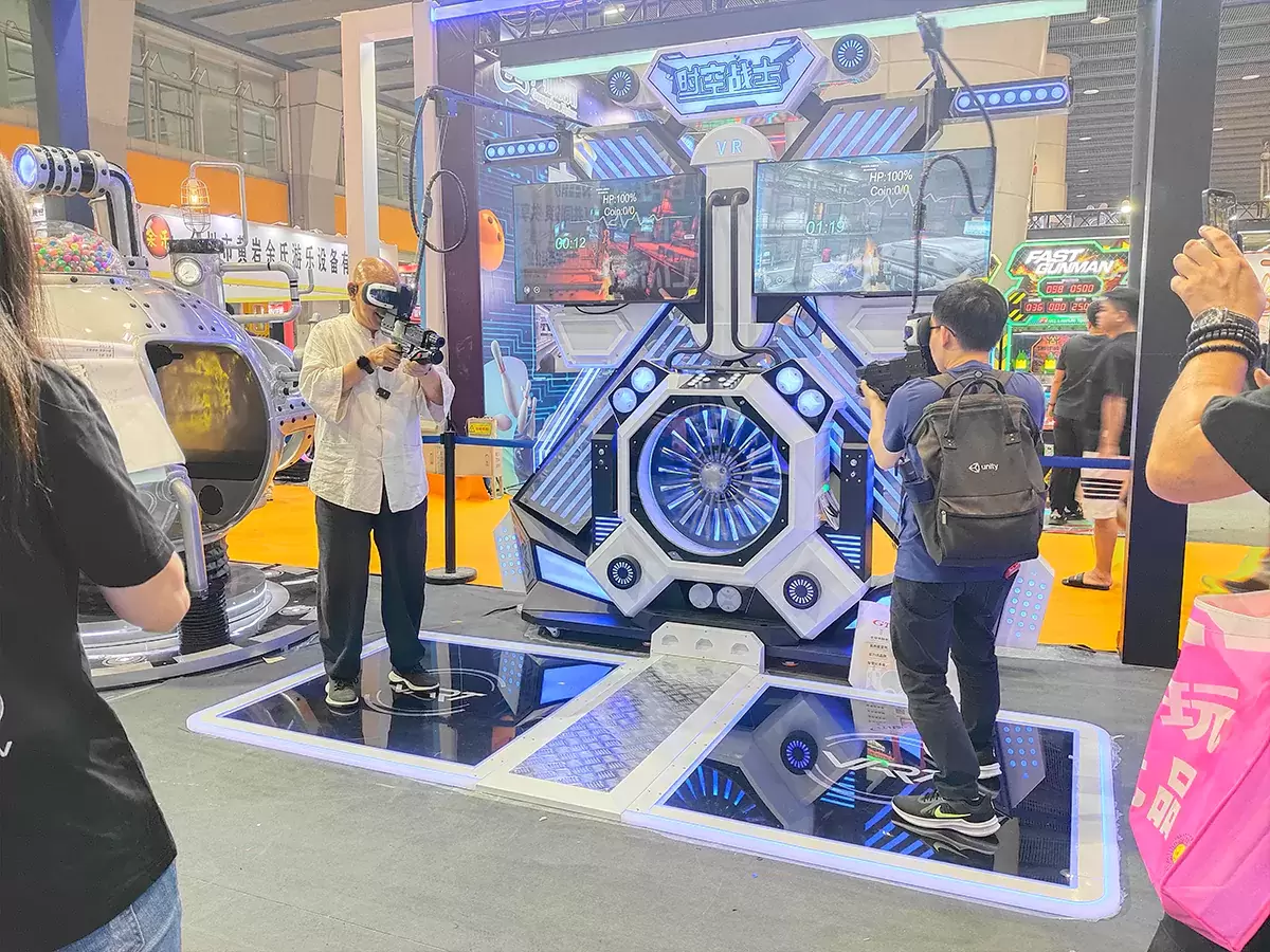 VR Shooting Game Machine