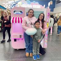 China Automatic Arcade Vending Machine Cotton Candy Vending Machine For Mall And Park for sale