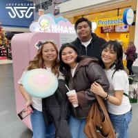 China Customizable Flower Cotton Candy Vending Machine With Smart Robot Operation for sale