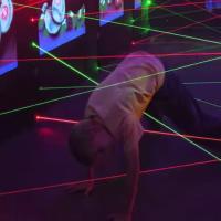 China Indoor Multiplayer Laser Maze Game for 1-5 Players - Interactive Laser Challenge for Fitness and Entertainment for sale