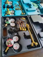 China Professional Gas Welding Kit for American Torch, 3 Tips, Cutter & Safety Accessories for sale