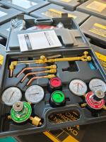 China American Style Multi-purpose Welding Cutting Kit Oxygen Acetylene Meters Plastic Case Packaging ，Portable ACETYLENE OXYGEN ORCH Cutting Torch Kit Stainless Steel Brass Material Copper Regulator Portab for sale