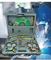 China Portable Oxy-Fuel Welding & Cutting Torch Kit , Victor Compatible Oxygen Acetylene Gas Outfit with Pressure Regulators, Welding Nozzles and Hard Storage Case ， Portable Gas Welding & Cutting Tool Set for sale
