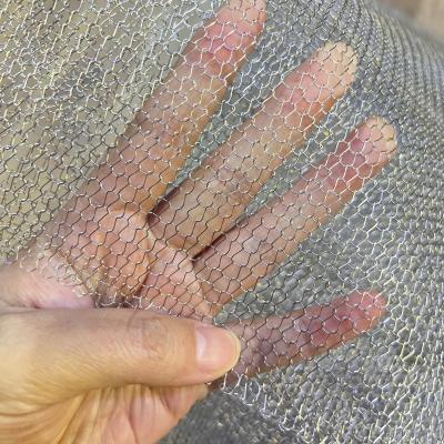 China 0.10mm-0.55mm Knitted Wire steel bird mesh For Liquid Gas Filtration for sale
