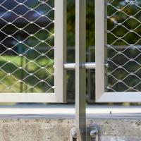 China Modular Stainless Steel Wire Rope Netting Railing System with 40 mm Mesh Aperture for sale
