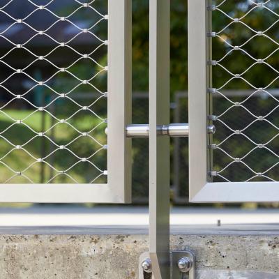 China Modular Stainless Steel Wire Rope Netting Railing System with 40 mm Mesh Aperture for sale