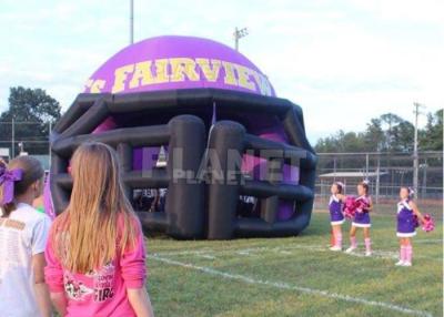 China Custom Inflatable Football Helmet Tunnel 22ft x 17ft x 17ft PVC Oxford for sale