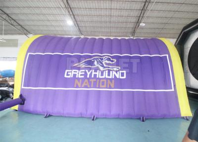 China Custom Inflatable Football Helmet Tunnel 22ft x 17ft x 17ft for Team Entrance for sale