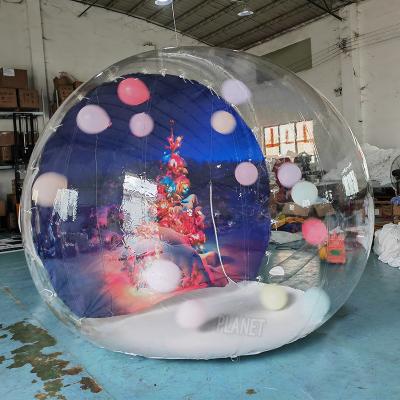China Custom Giant Inflatable Snow Globe Photo Booth 3m Diameter Clear PVC Christmas Backdrop for sale