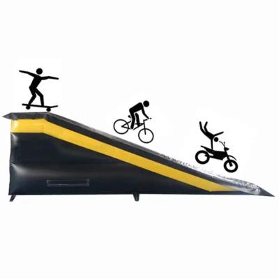 China Custom Outdoor Inflatable Airbag Landing PVC Bike Airbag 0.55mm PVC Tarpaulin Jumping Bag for FMX MTB BMX for sale