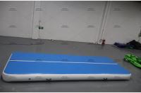 China Custom Size Inflatable Air Track Mat 4m 6m 8m Gymnastics Tumbling Mat for Home Training Yoga Cheerleading for sale
