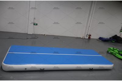 China Custom Size Inflatable Air Track Mat 4m 6m 8m Gymnastics Tumbling Mat for Home Training Yoga Cheerleading for sale