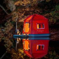 China EN71 ASTM Certified 2.5x2.5m Inflatable Floating Tent with Custom Logo Printing for Water Camping for sale